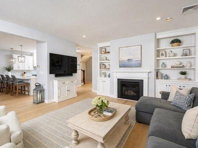 3 bedroom, Hingham MA 02043 102154562