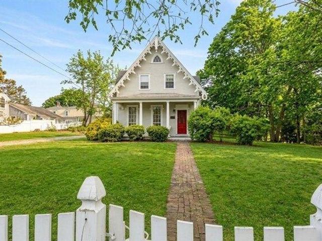 3 bedroom, Hingham MA 02043 104921653