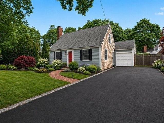 3 bedroom, Hingham MA 02043 104009830