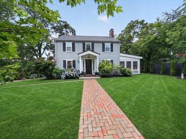 3 bedroom, Hingham MA 02043 105126659
