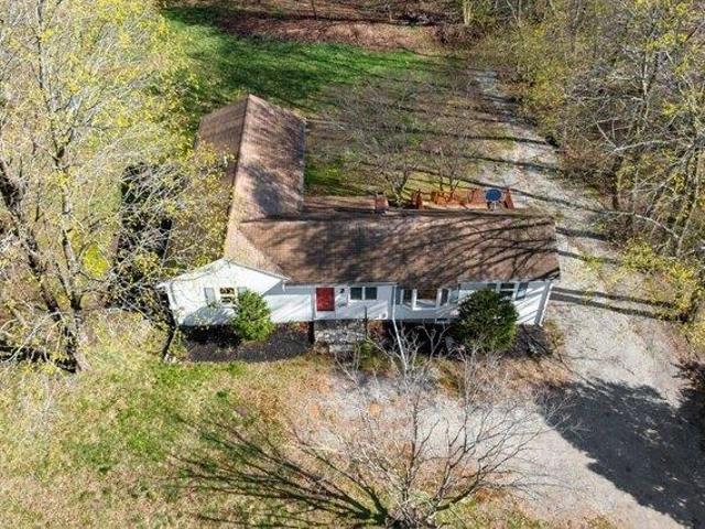 3 bedroom, Hingham MA 02043 LS102762172