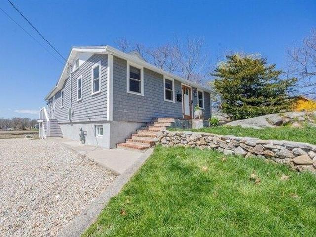 3 bedroom, Hingham MA 02043 LS102823703