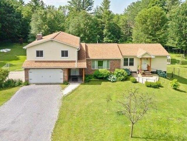 3 bedroom, Hinesburg VT 05461 104374648