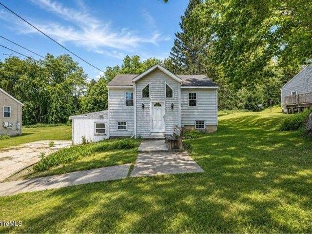 3 bedroom, Hinsdale MA 01235 105061293