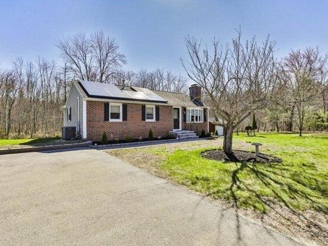 3 bedroom, Hudson NH 03051 102585341