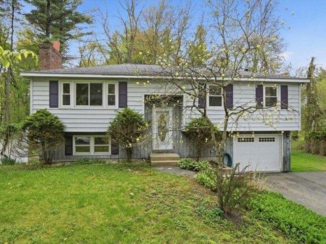 3 bedroom, Hudson NH 03051 102635308