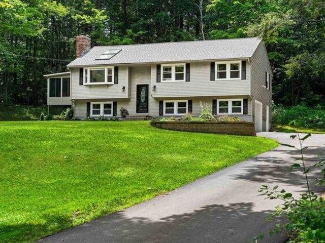 3 bedroom, Hudson NH 03051 104007546