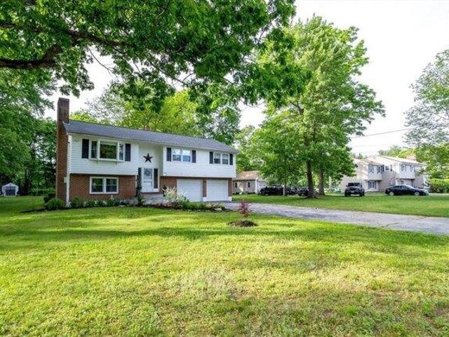3 bedroom, Hudson NH 03051 104376567