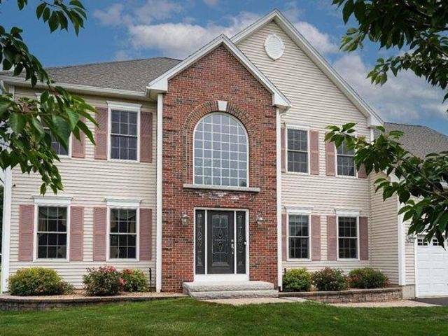 3 bedroom, Hudson NH 03051 105094314