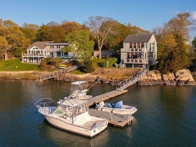 3 bedroom, Hull MA 02045 105040420
