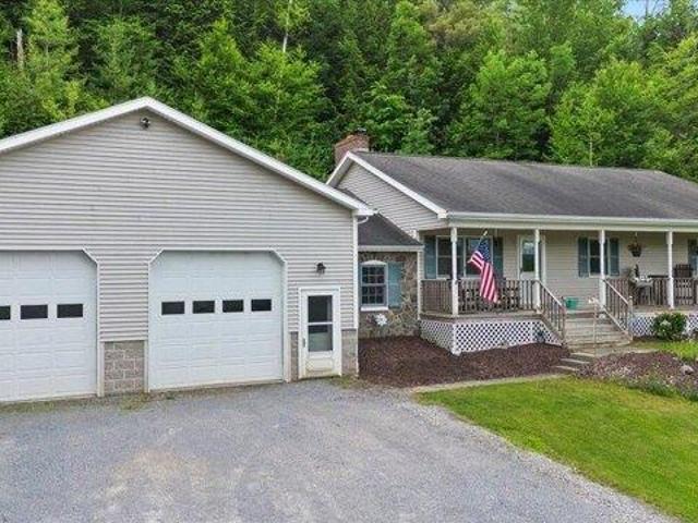 3 bedroom, Huntington VT 05462 103929403