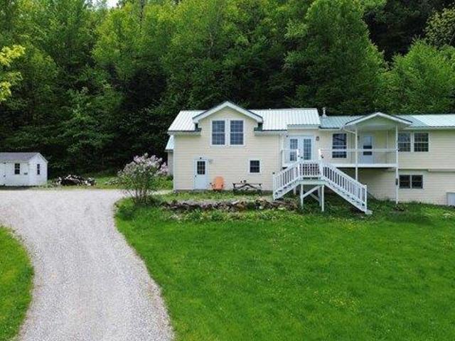 3 bedroom, Huntington VT 05462 LS102827087