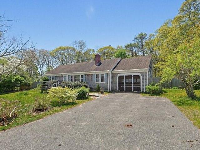 3 bedroom, Hyannis MA 02601 102633280