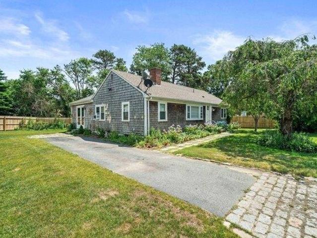 3 bedroom, Hyannis MA 02601 103250868
