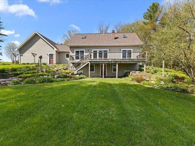 3 bedroom, Hyde Park VT 05655 LS102779419