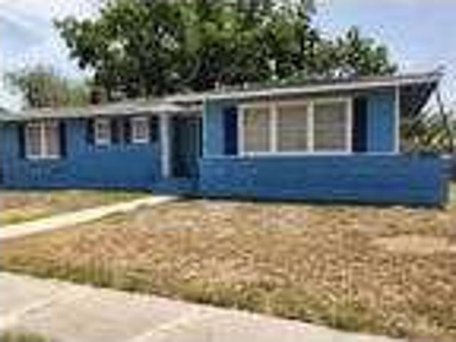 3 bedroom in Corpus Christi Texas 78411
