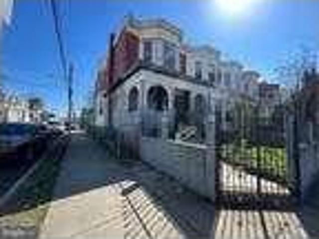 3 bedroom in Camden NJ 08105