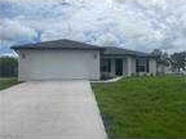 3 bedroom in Cape Coral FL 33909