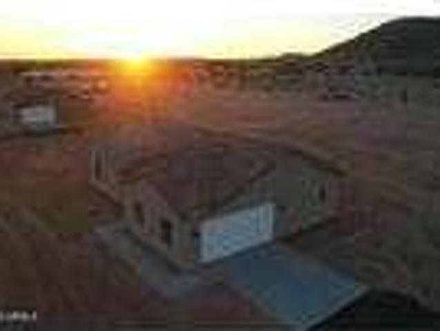 3 bedroom in Casa Grande Arizona 85194