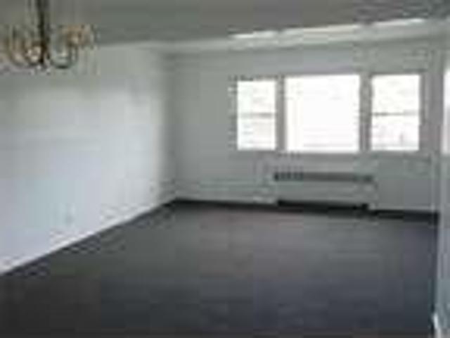 3 bedroom in Cedarhurst New York 11516