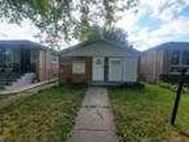 3 bedroom in Chicago Illinois 60620