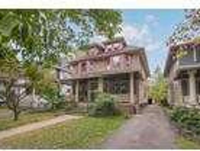 3 bedroom in Cleveland Heights Ohio 44106