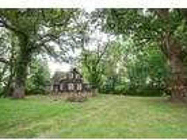 3 bedroom in Alton Illinois 62002