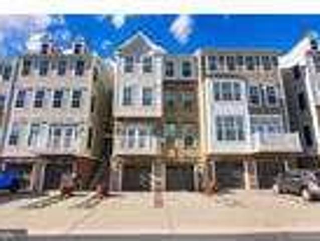 3 bedroom in Aldie VA 20105
