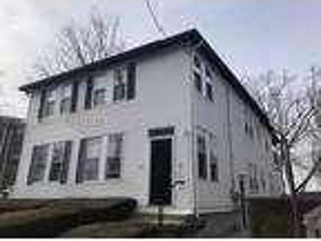 3 bedroom in Auburndale MA 02462