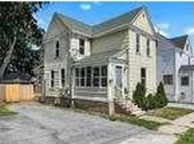 3 bedroom in Batavia New York 14020
