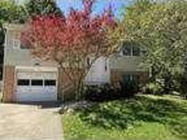 3 bedroom in Bloomington IN 47403