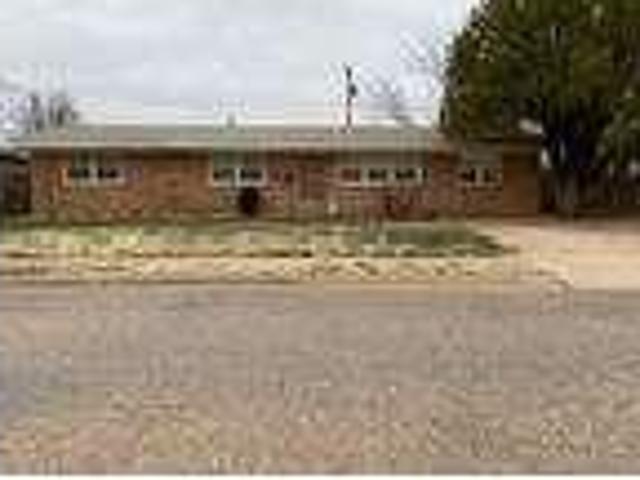 3 bedroom in Brownfield TX 79316