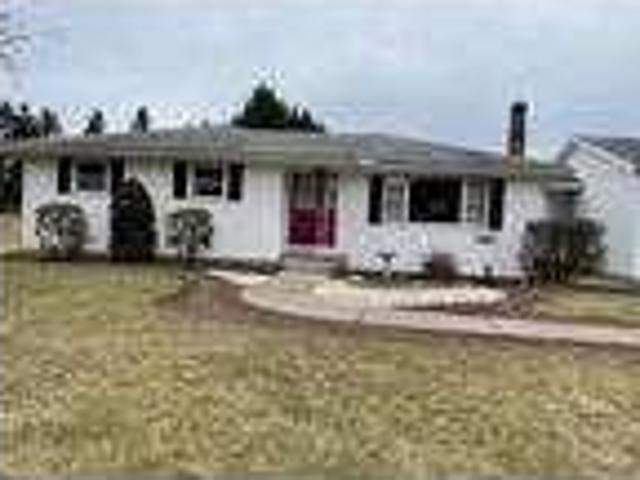 3 bedroom in Bushkill PA 18091