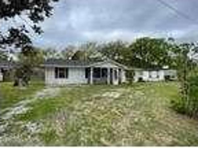 3 bedroom in Gautier MS 39553