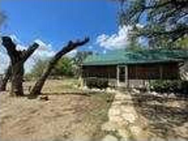 3 bedroom in Granbury Texas 76049