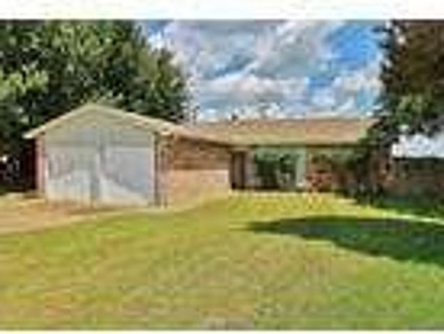 3 bedroom in Grand Prairie TX 75052