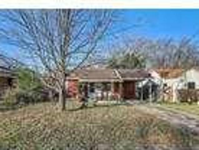 3 bedroom in Dallas TX 75211