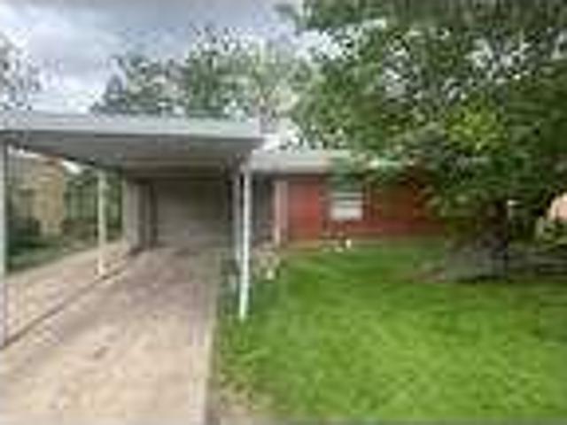 3 bedroom in Dallas TX 75228