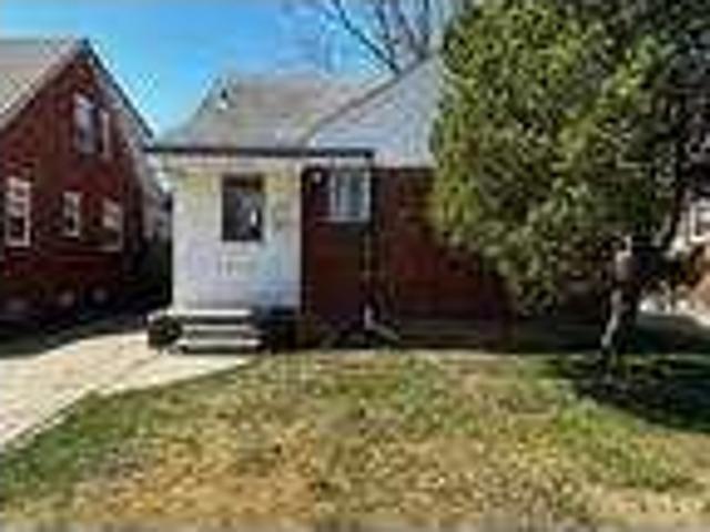 3 bedroom in Detroit MI 48224