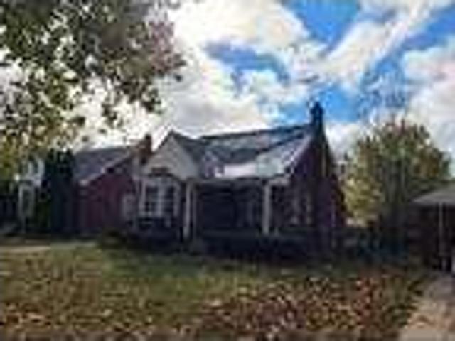 3 bedroom in Detroit Michigan 48205