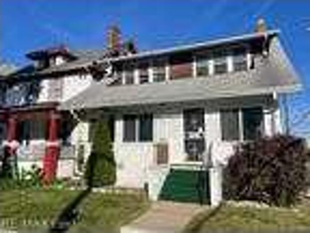3 bedroom in Detroit Michigan 48206
