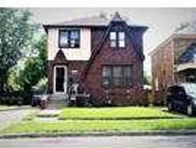3 bedroom in Detroit Michigan 48221