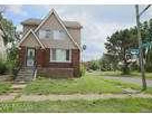 3 bedroom in Detroit Michigan 48227