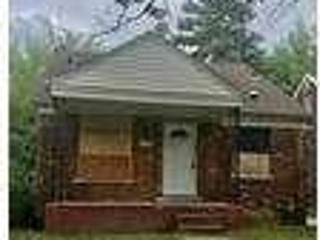 3 bedroom in Detroit Michigan 48224