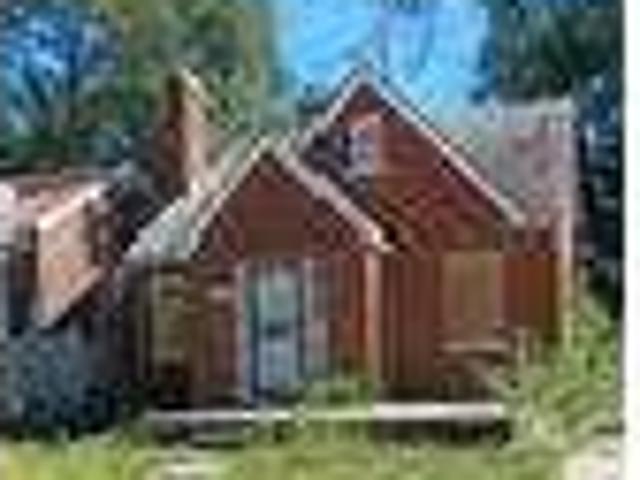 3 bedroom in Detroit Michigan 48224