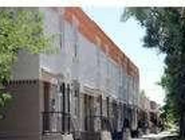 3 bedroom in Denver CO 80205