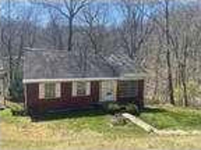 3 bedroom in Dunbar WV 25064