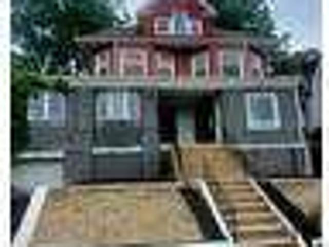 3 bedroom in East Orange New Jersey 07017