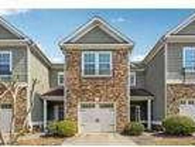 3 bedroom in Fairburn GA 30213