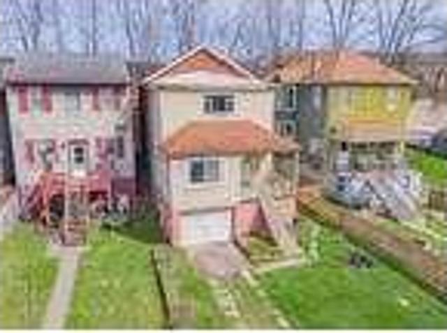 3 bedroom in Freeport PA 16229
